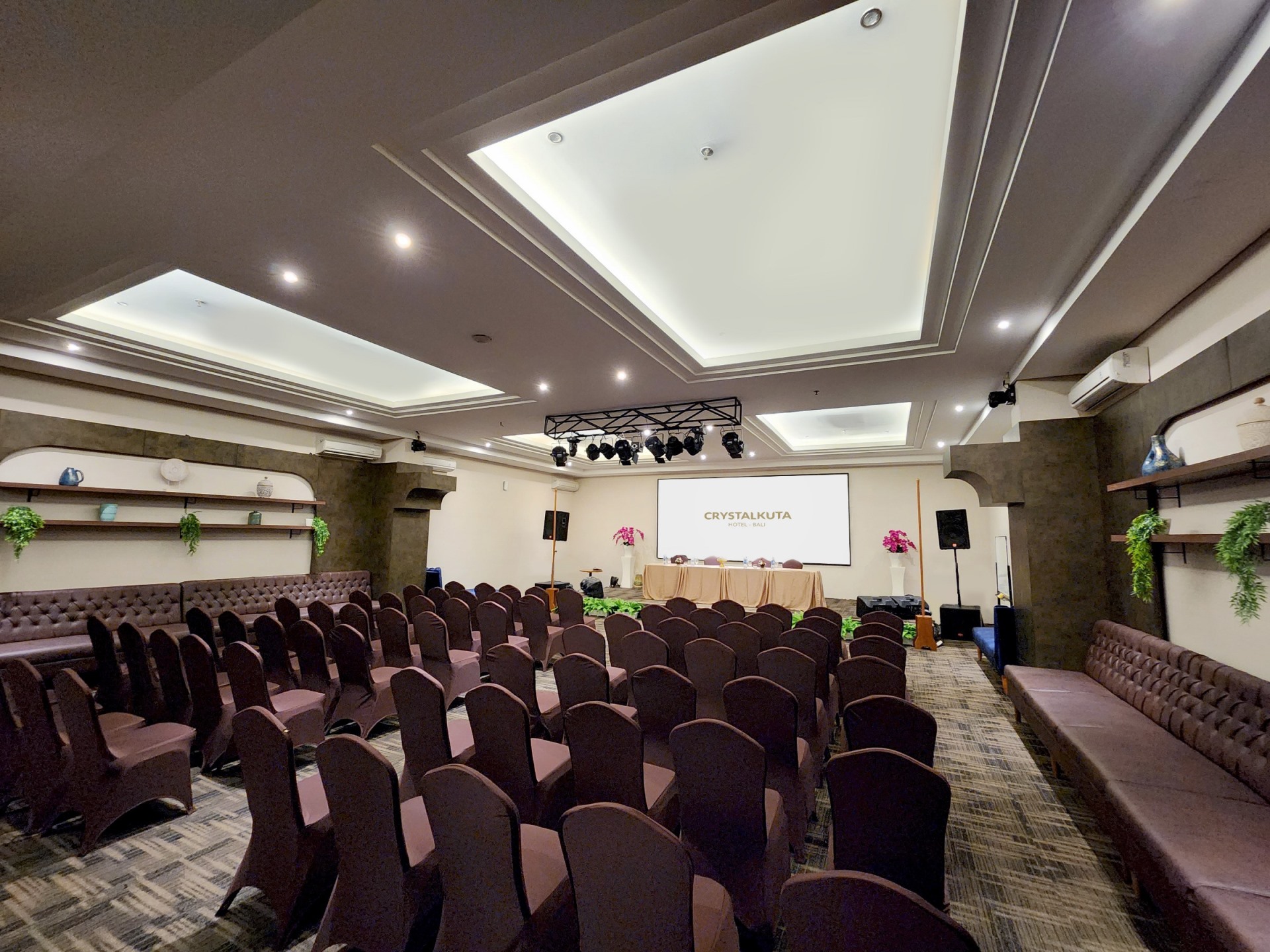 SAPPHIRE BALLROOM - Crystalkuta Hotel - Official Website